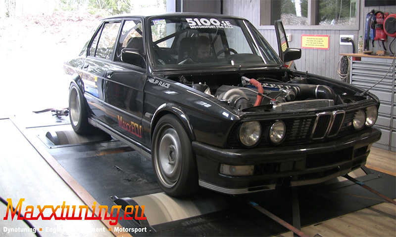 Tuning 856WHP BMW E28 MaxxECU V1 - Maxxtuning AB